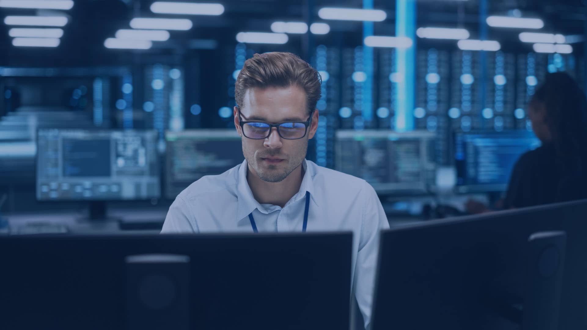 Primary and Backup Data Center Connectivity Solutions